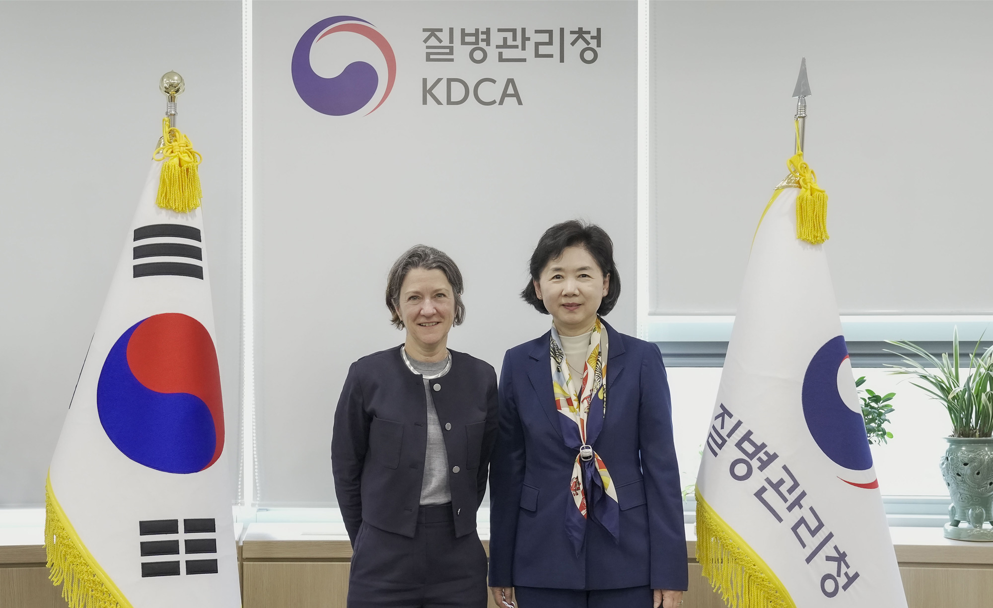 Regional Director for the US CDC visited the Korea Disease Control and Prevention Agency (KDCA ...